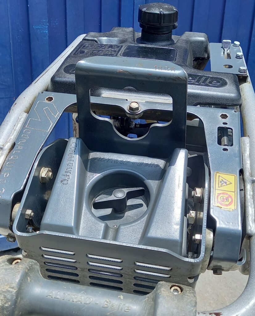 COMPACTADORES TIPO CANGURO - Conalquipo S.A.S & Conalgrúas